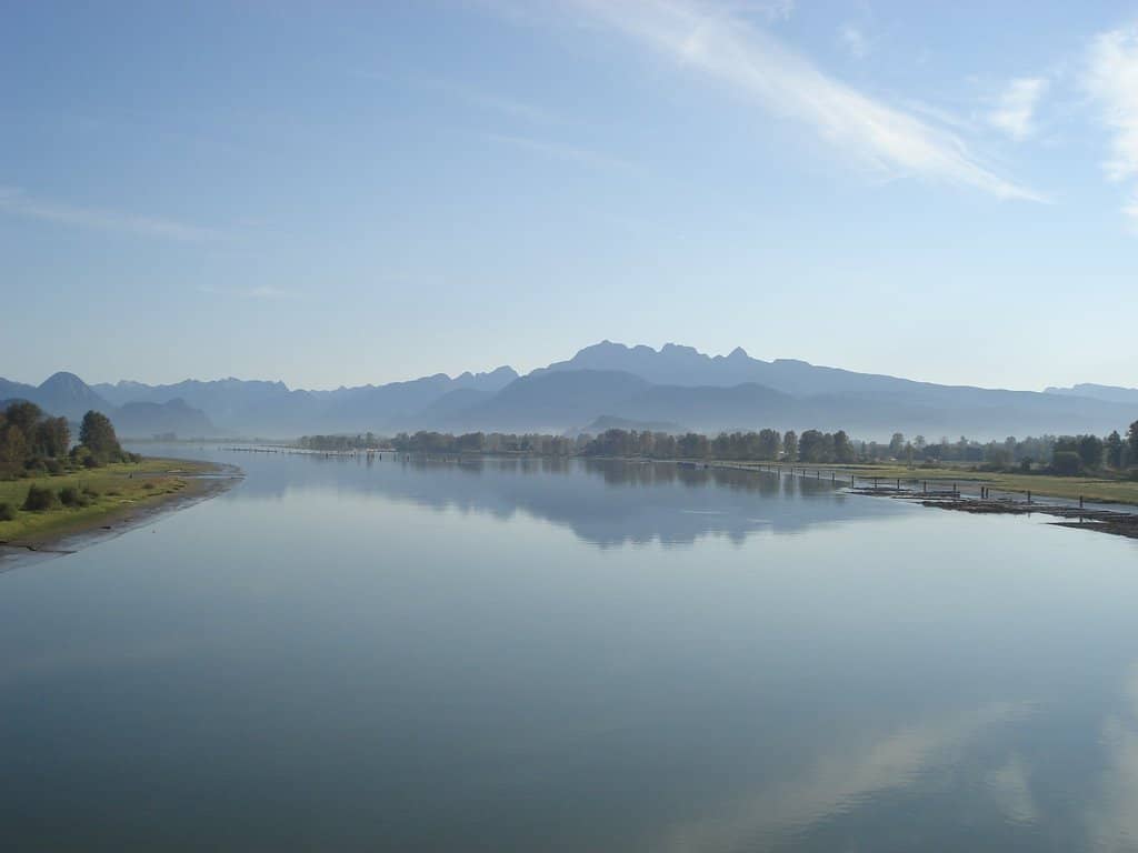 pitt river bridge bc